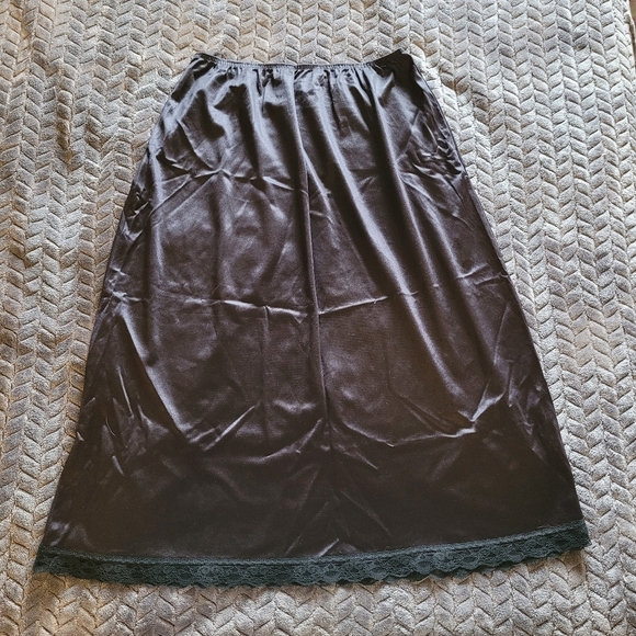 Deena | Intimates & Sleepwear | 26 Deena 98 Half Slip Medium Black ...